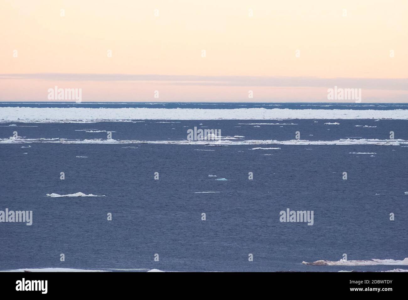 The Arctic landscape of the Arctic Ocean. Ice and cold Stock Photo - Alamy