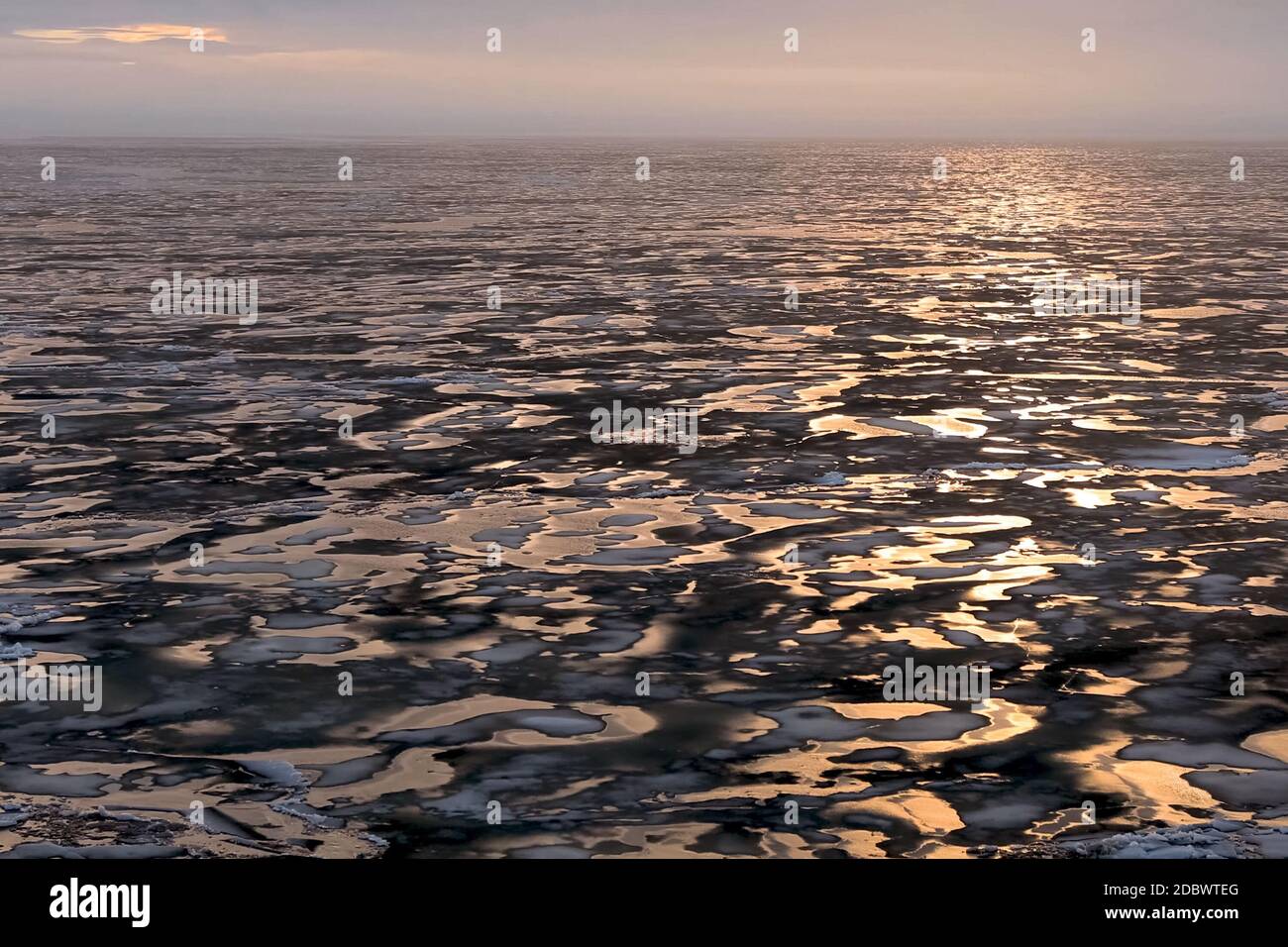 The Arctic landscape of the Arctic Ocean. Ice and cold Stock Photo - Alamy