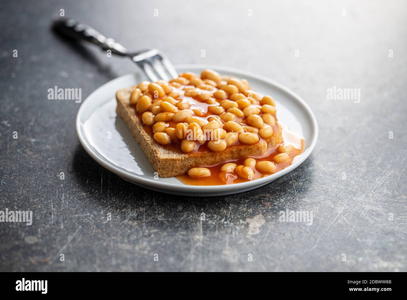 Kitchen beans on toast hi-res stock photography and images - Alamy