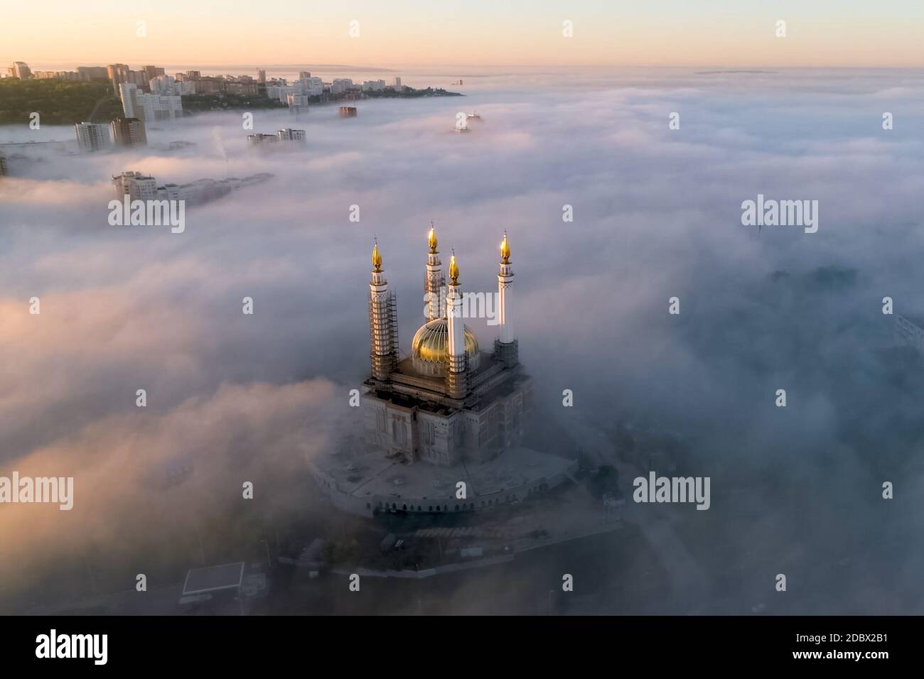 Top view beautiful mosque sunrise hi-res stock photography and images ...
