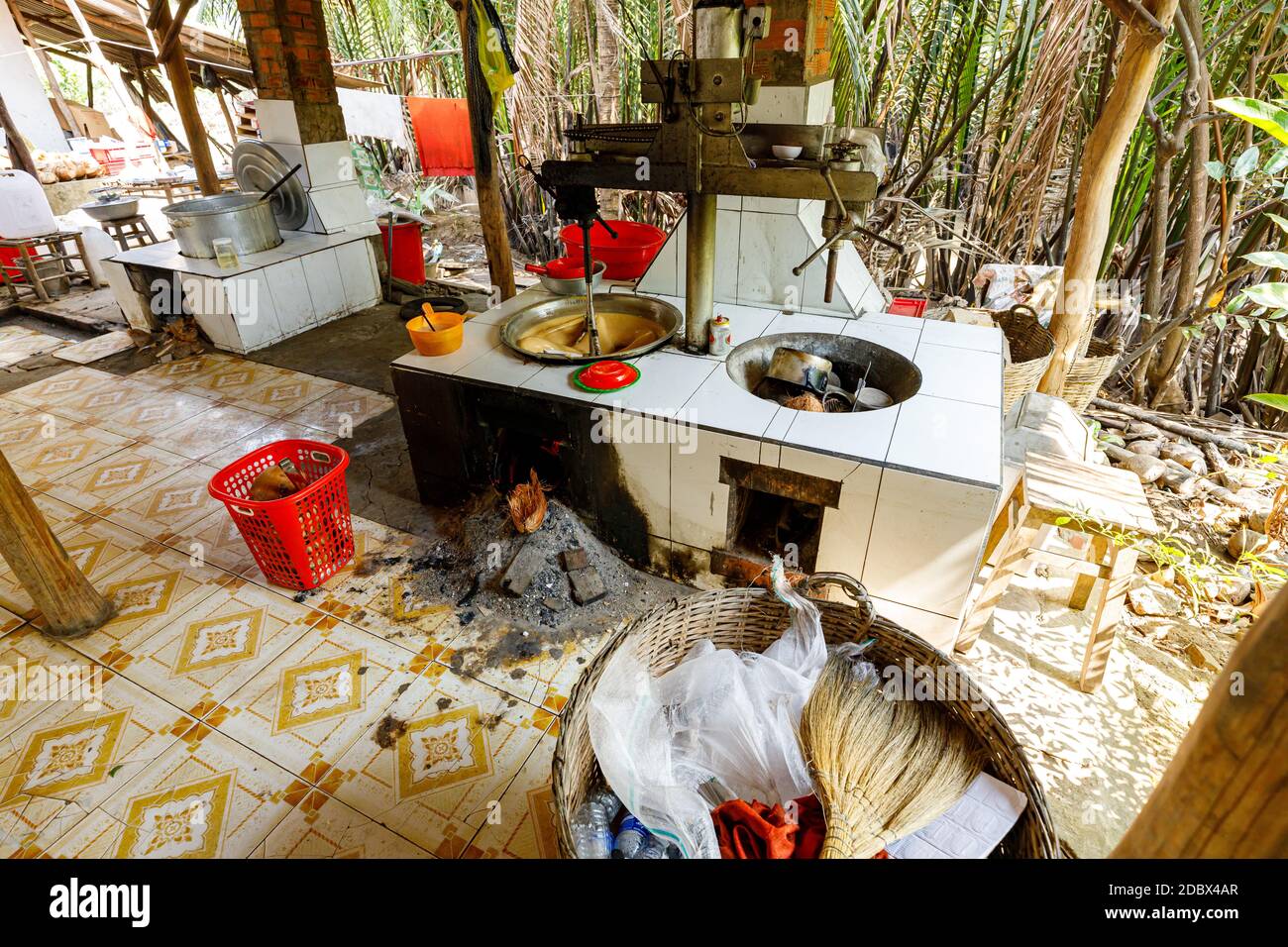 Old coal stove in kitchen hi-res stock photography and images - Alamy