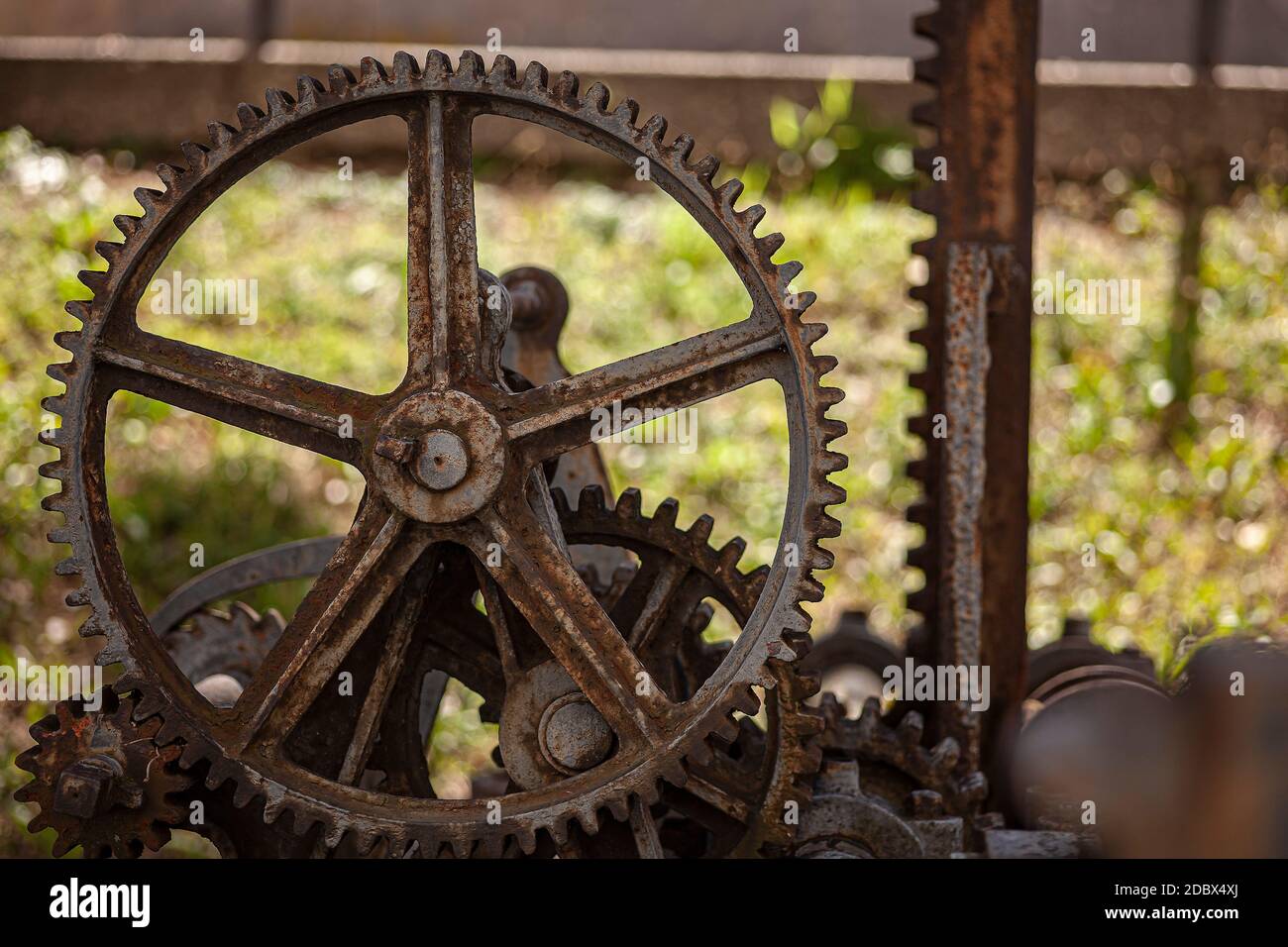 Detail of old rusty gears of a vintage industrial machinery Stock Photo ...