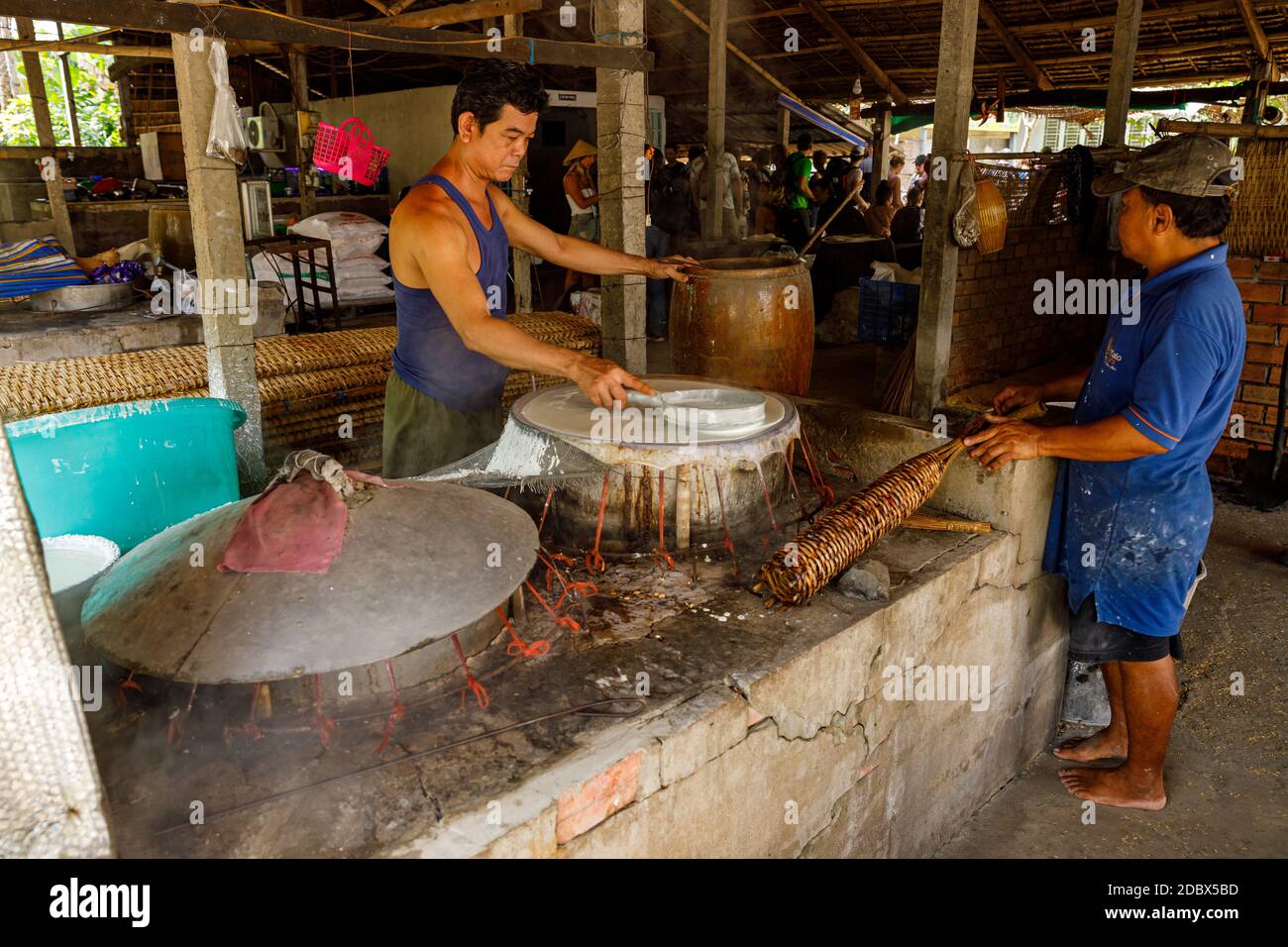 Kitchen production hi-res stock photography and images - Alamy