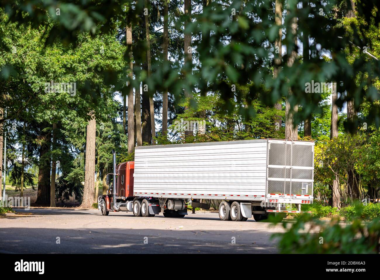 Refrigerated transport frozen food hi-res stock photography and images ...