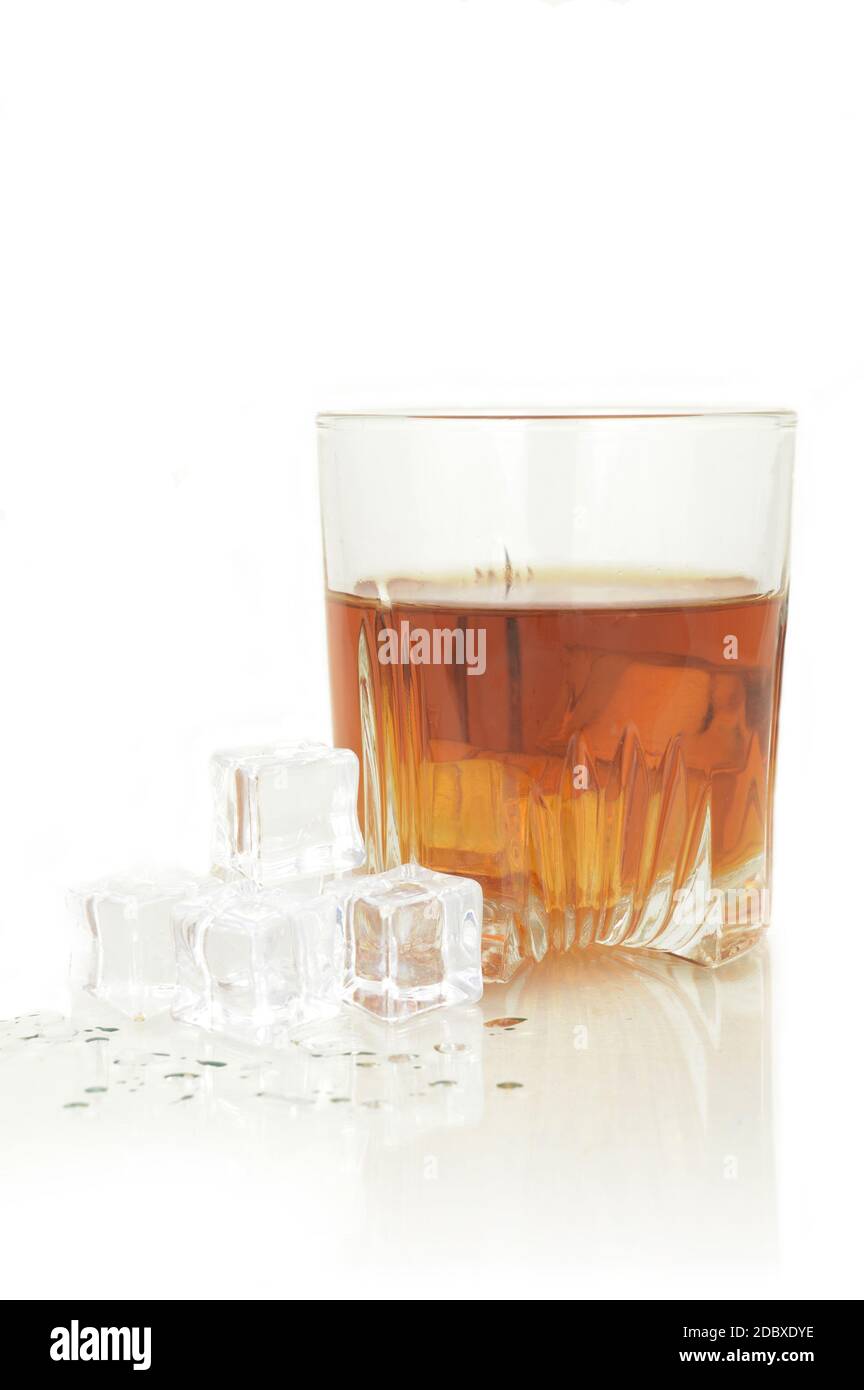 Scotch on the rocks hi-res stock photography and images - Alamy