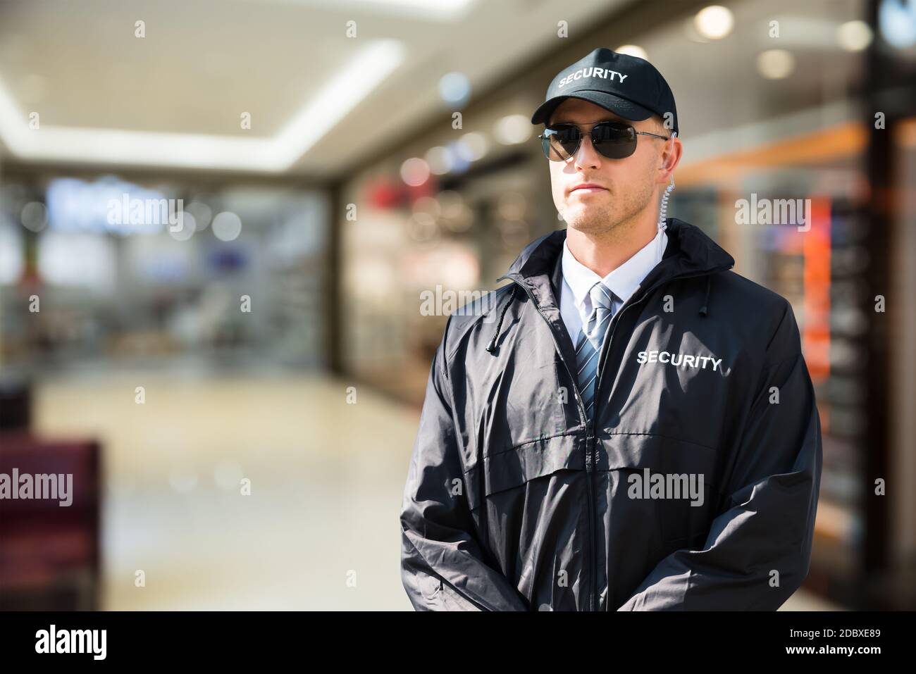 Bodyguard with shopping hi-res stock photography and images - Alamy