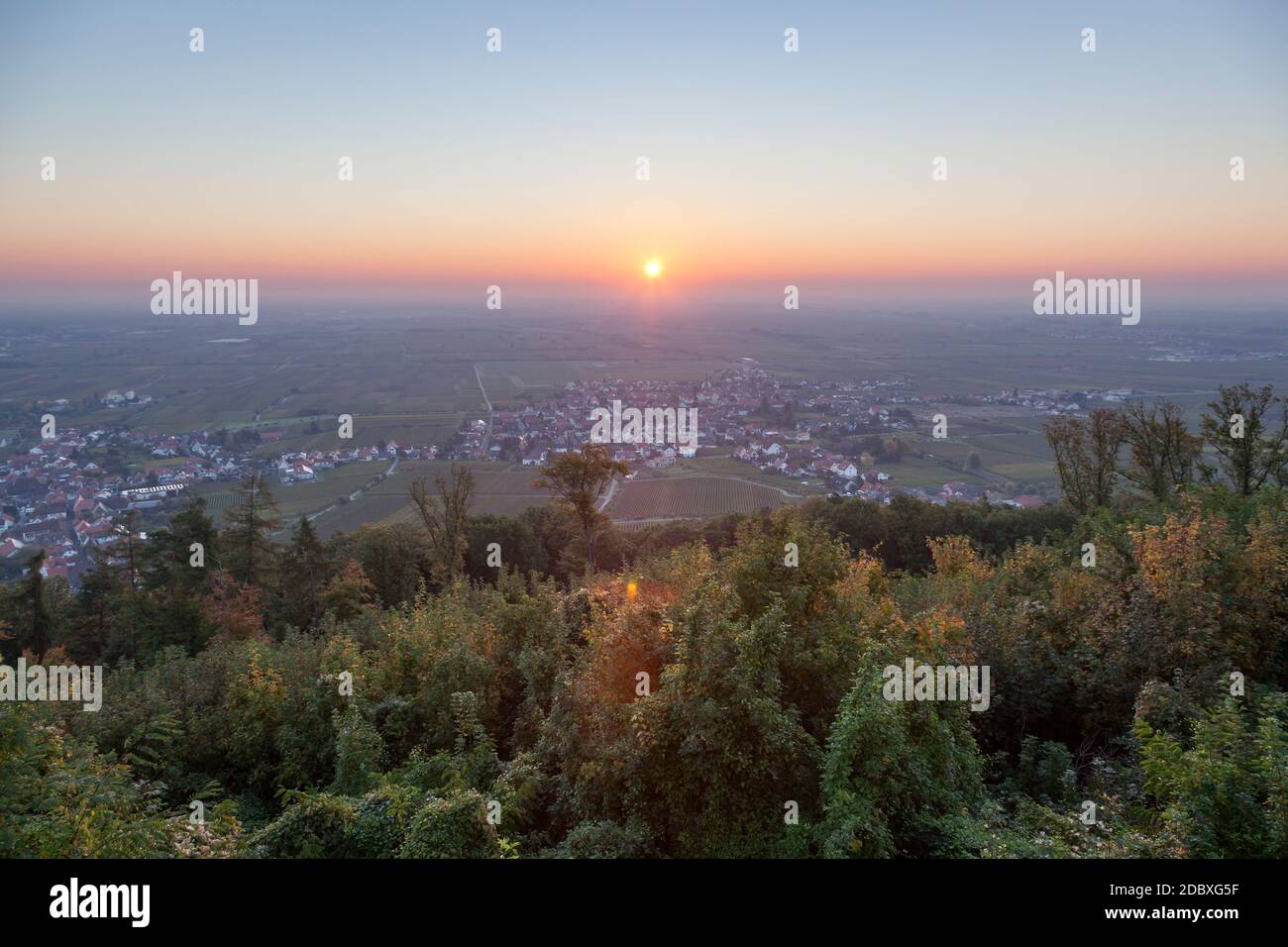 Upp hill hi-res stock photography and images - Alamy