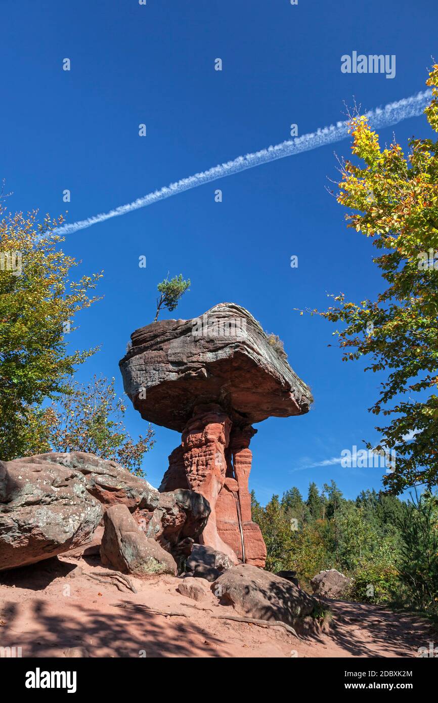 Rock formation devils table hi-res stock photography and images - Alamy