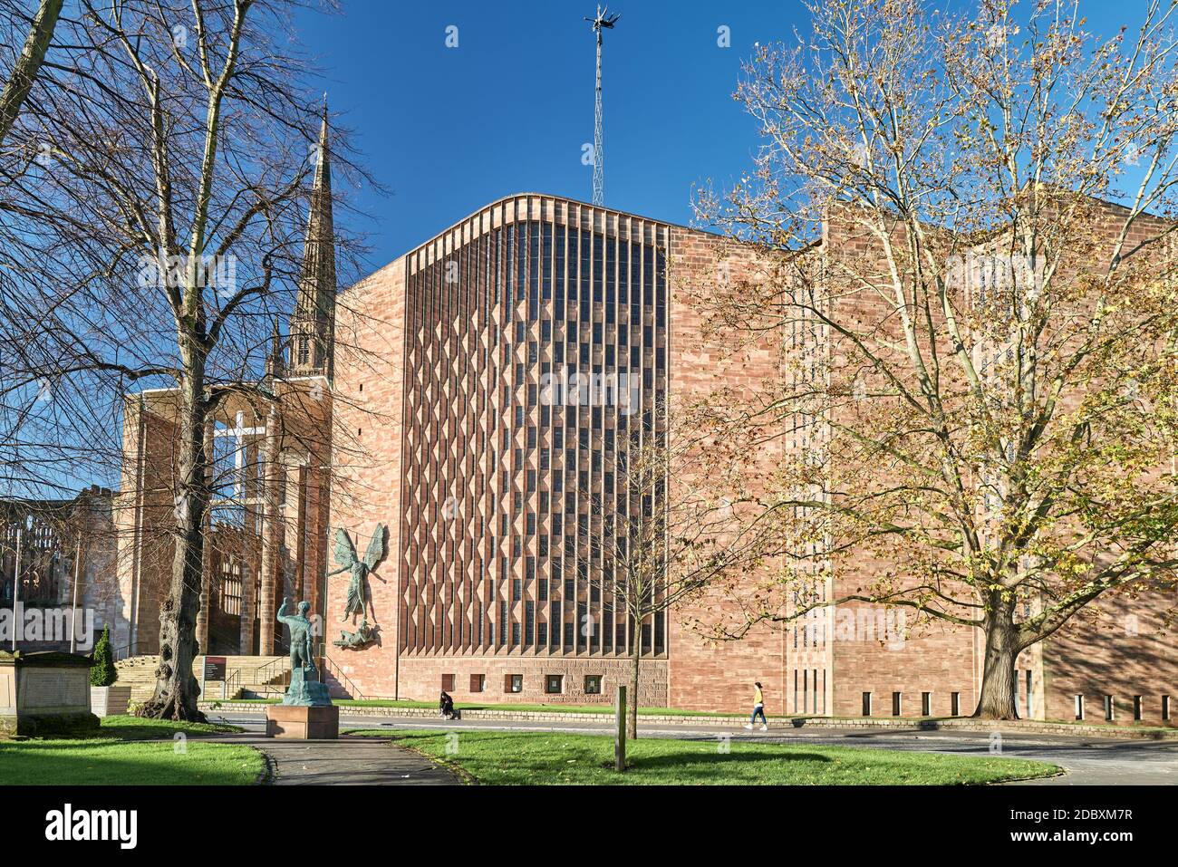 Coventry cathedral outside hi-res stock photography and images - Alamy