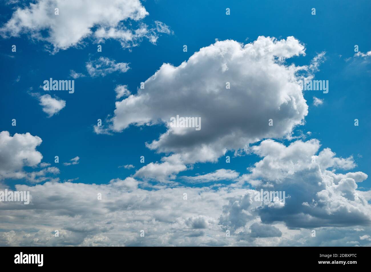 Azure sky hi-res stock photography and images - Alamy