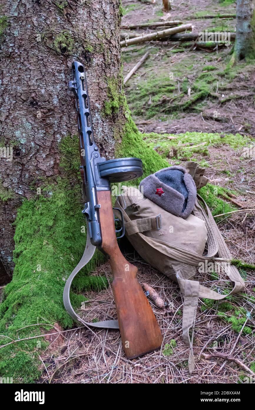 Shpagin submachine gun hi-res stock photography and images - Alamy