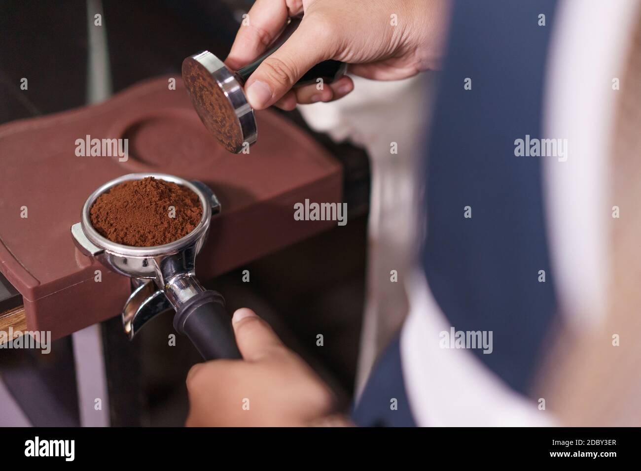 barista showing process make a coffee in cafe Stock Photo - Alamy