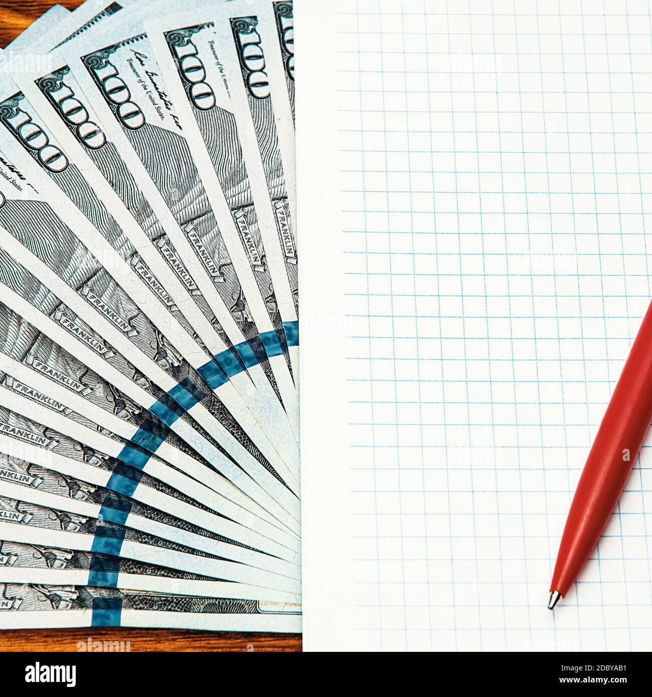 Money spread on table hi-res stock photography and images - Alamy