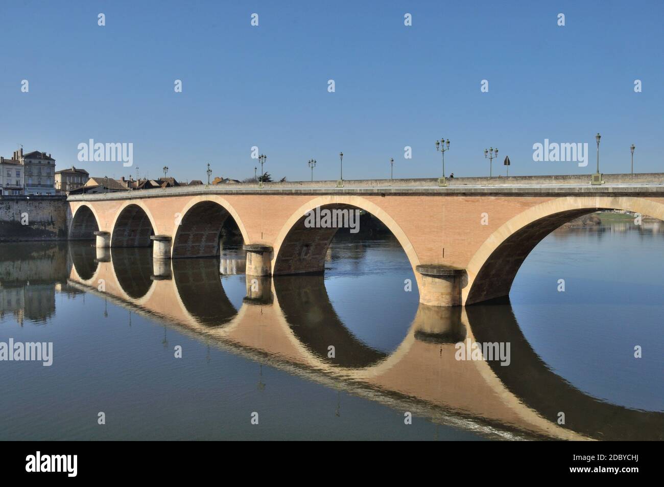 Bergerac, bridge on Dordogne river Stock Photo - Alamy