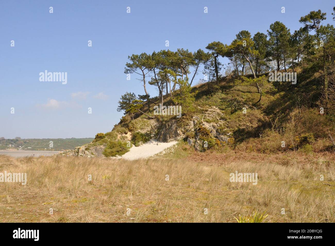 Hillion hi-res stock photography and images - Alamy