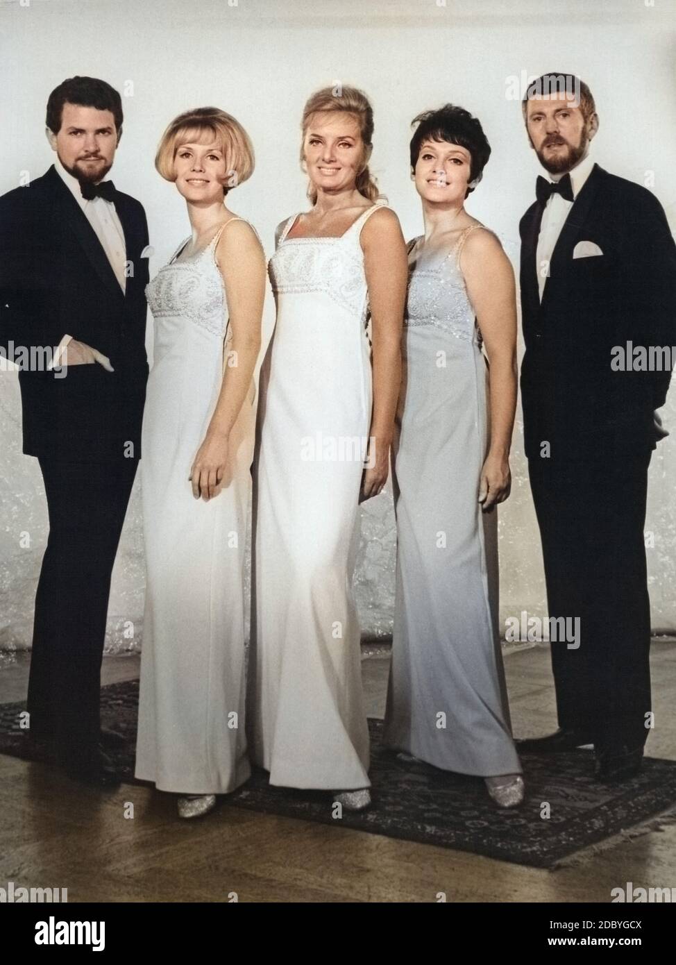 Rosy singers hi-res stock photography and images - Alamy