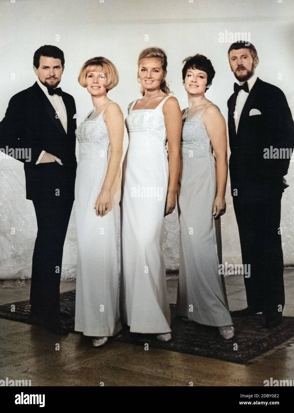 Rosy singers hi-res stock photography and images - Alamy