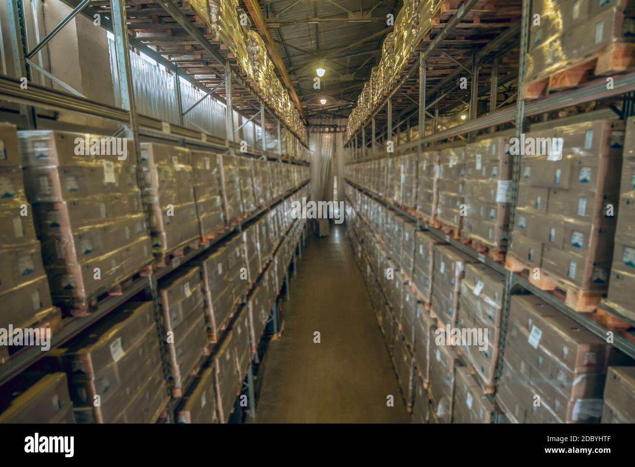 Lots of shipping containers hi-res stock photography and images - Alamy