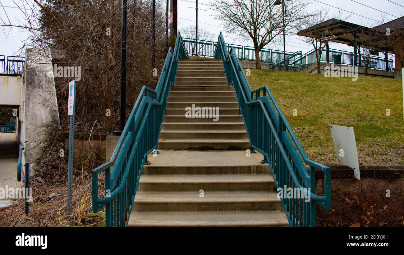 Concrete ramp walkway hi-res stock photography and images - Alamy