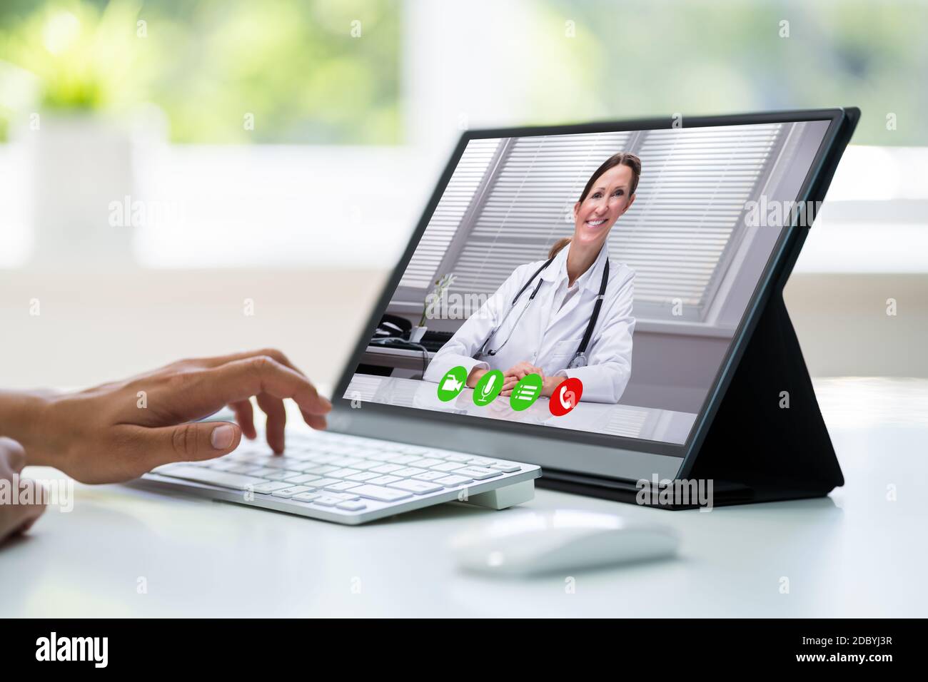 Online Doctor Video Conference. Medical Healthcare Call Stock Photo - Alamy
