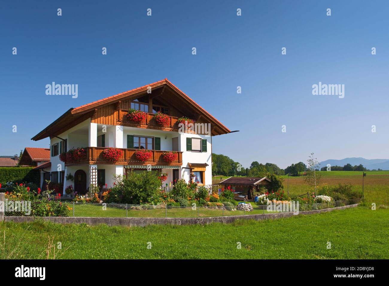 Alpine house hi-res stock photography and images - Alamy