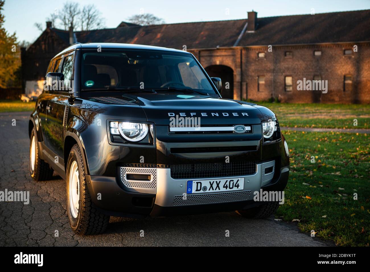 Der neue Land Rover Defender D200 Baujahr 2020. Ausführung 110 mit 4 ...