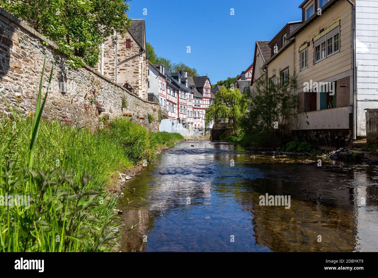 River elz with old bridge and half-timbered houses in Monreal, Germany ...