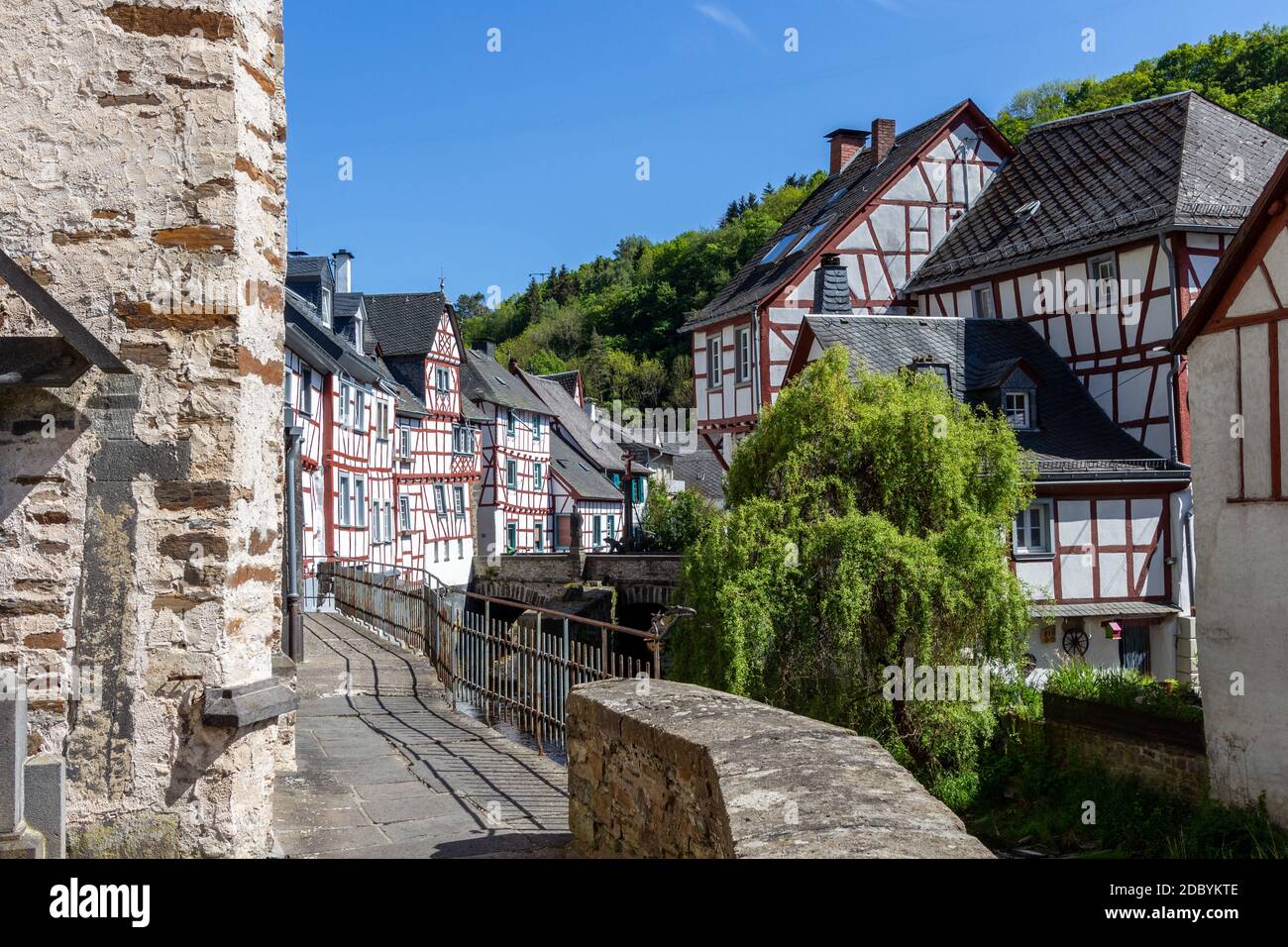 River elz with old bridge and half-timbered houses in Monreal, Germany ...