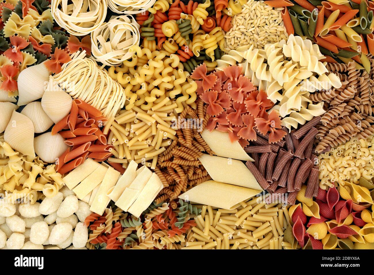 Types of dried pasta hi-res stock photography and images - Alamy