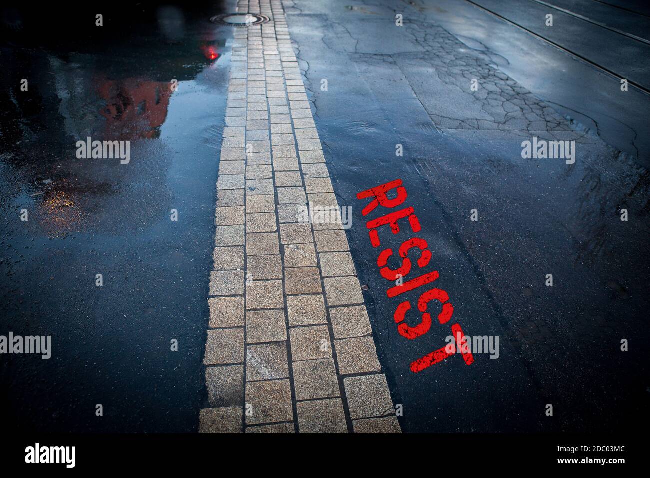 Resist banner sign hi-res stock photography and images - Alamy