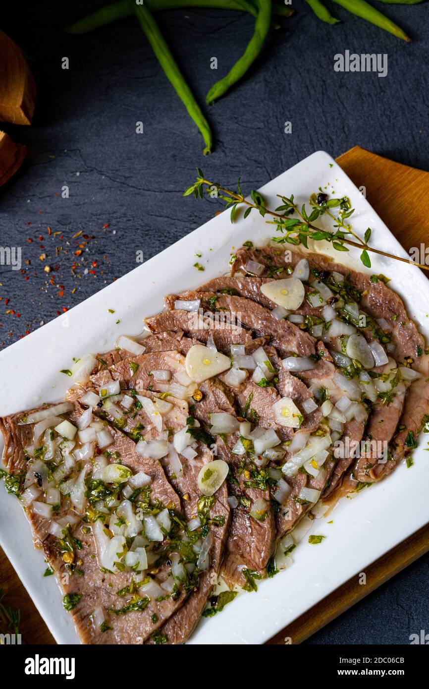 Delicious cold beef with vinaigrette Stock Photo - Alamy