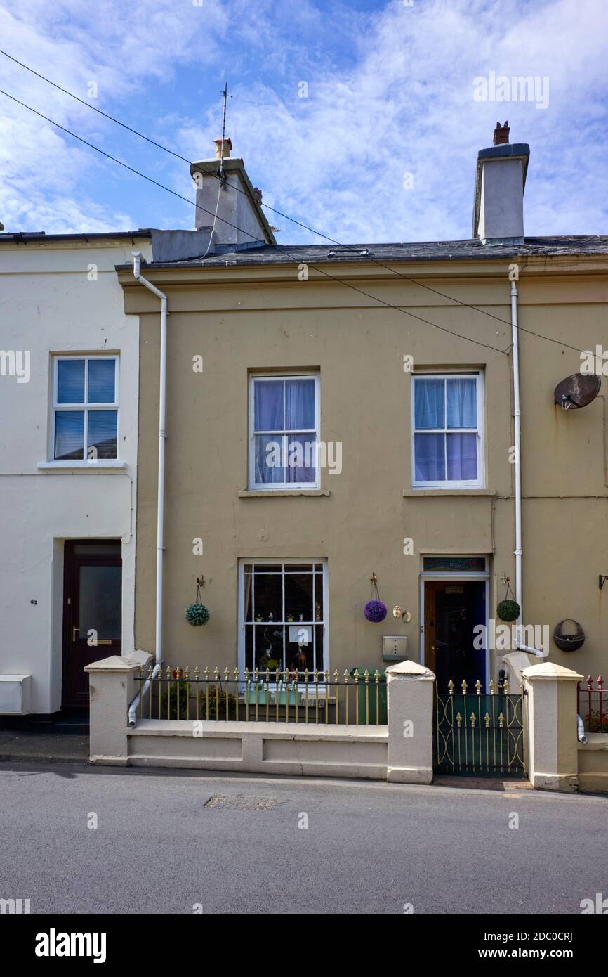 Typical sash windows hi-res stock photography and images - Alamy