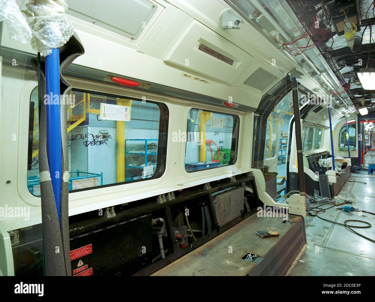 London underground 1990s hi-res stock photography and images - Alamy
