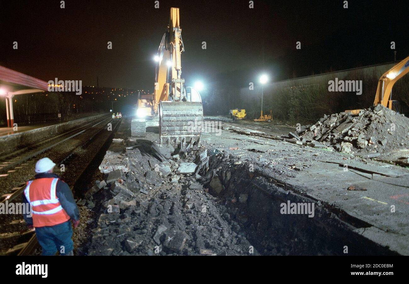 At sowerby bridge station hi-res stock photography and images - Alamy