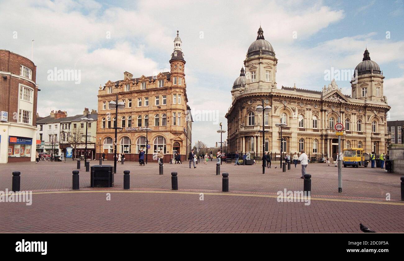 Yorkshire bank building on high street hull hi-res stock photography ...