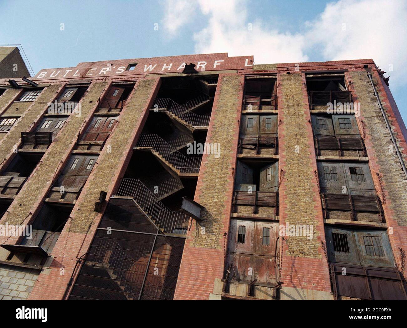 Dockside building at butlers wharf hi-res stock photography and images ...