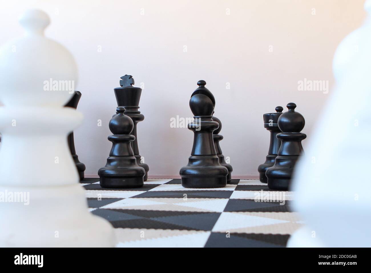 Ancient chess set hi-res stock photography and images - Alamy