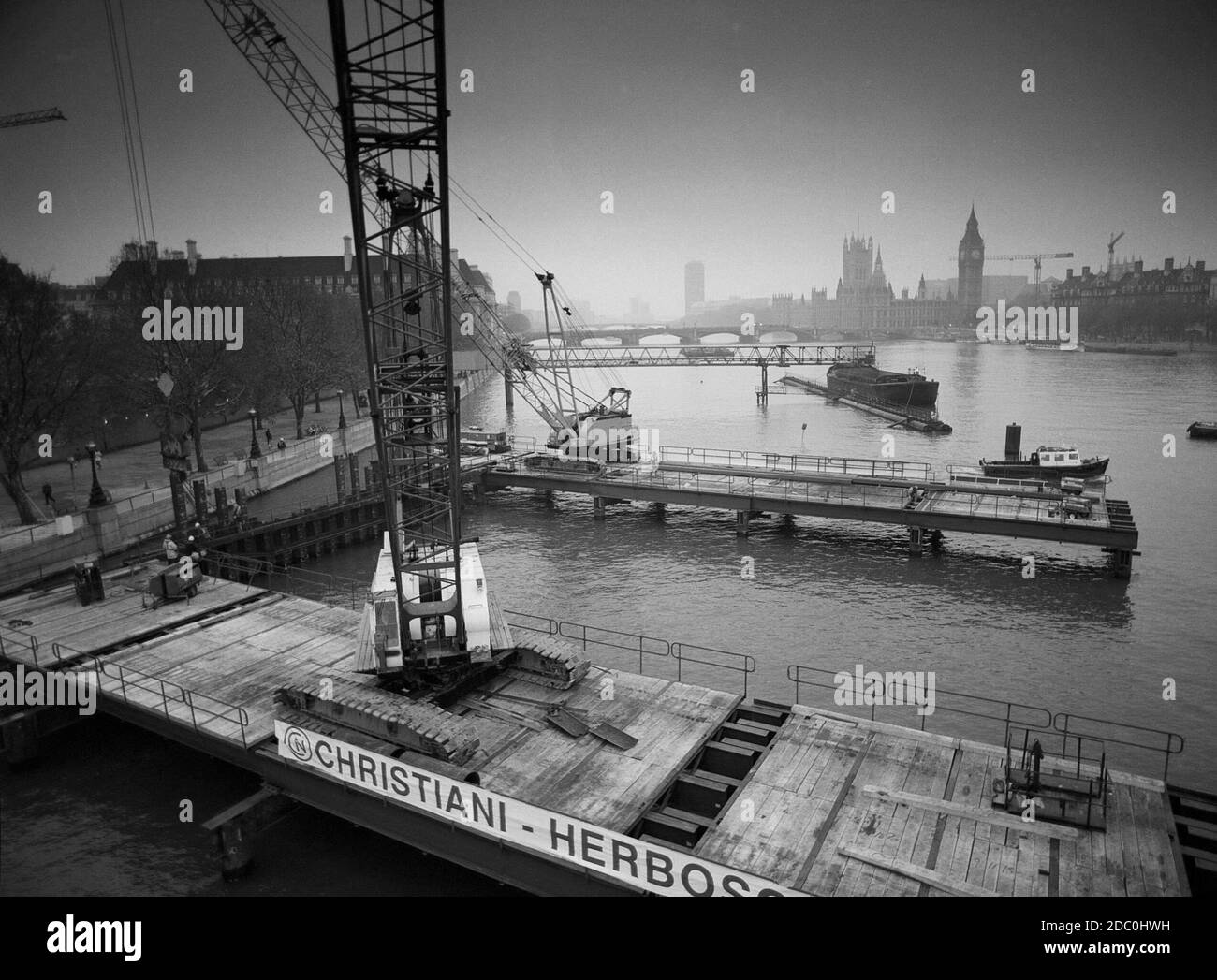 1996, construction works on the river Thames at Hungerford Bridge ...
