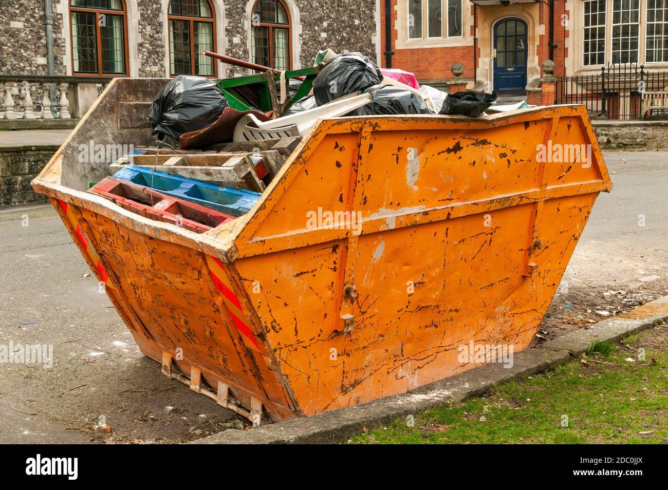 Plastic pallets recycling hi-res stock photography and images - Alamy