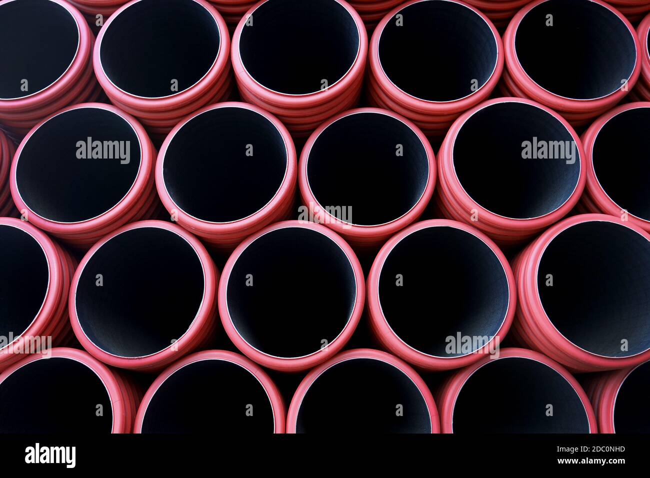 Red pipes hi-res stock photography and images - Alamy