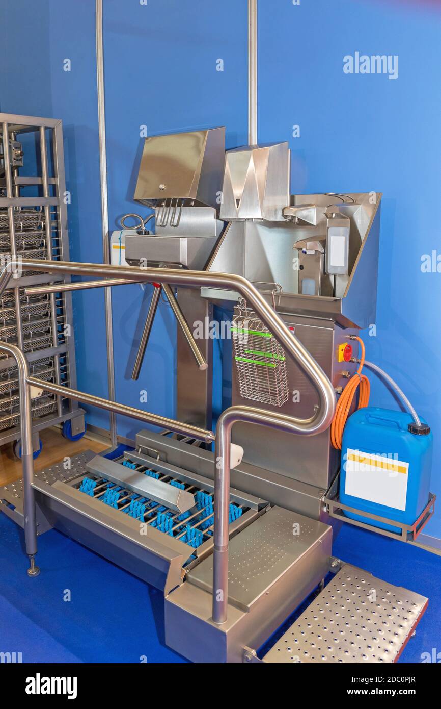 Cleaning and Washing Station at Factory Entrance Stock Photo - Alamy