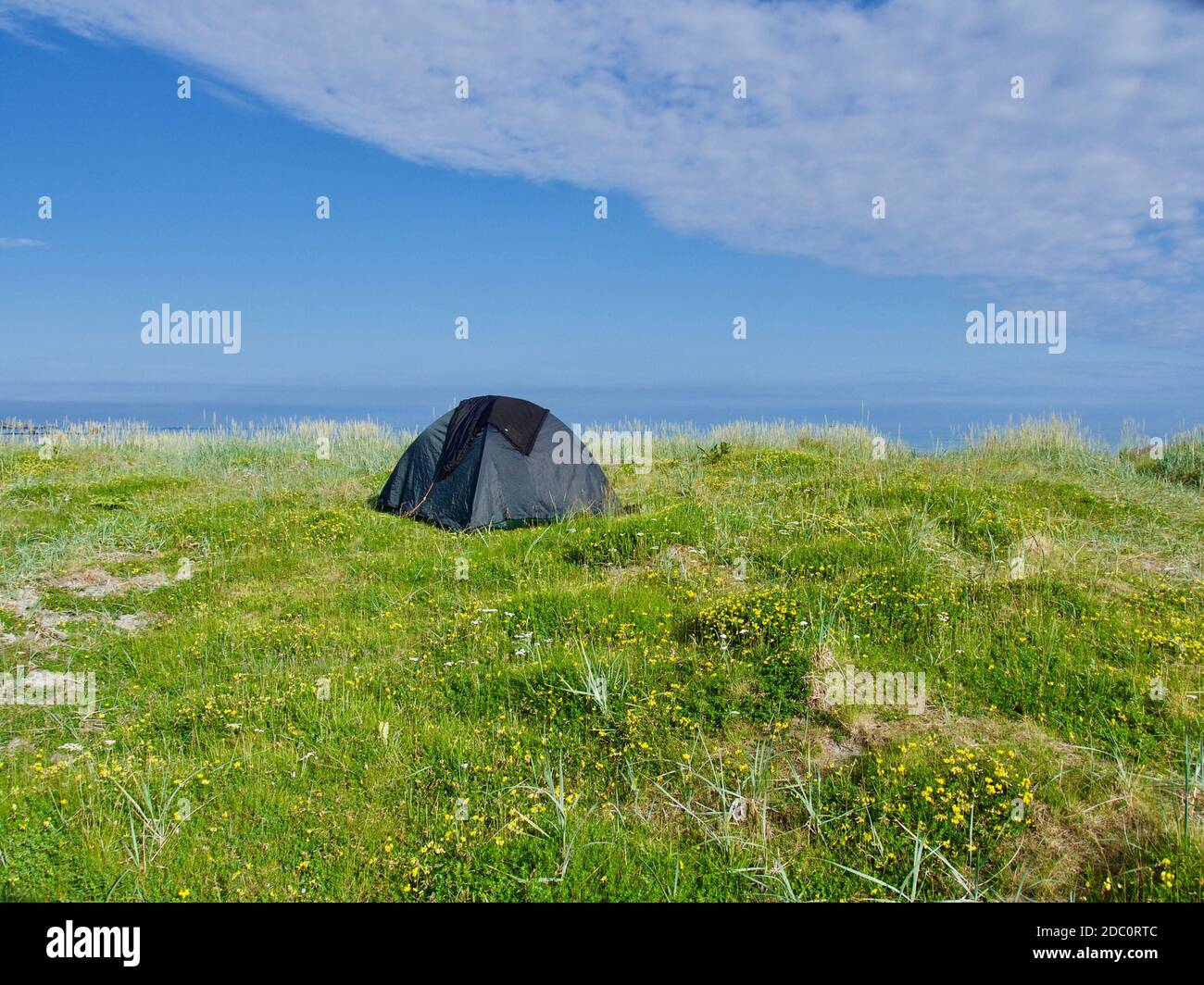 Camping lofoten islands hi-res stock photography and images - Alamy