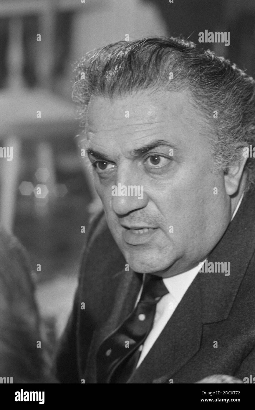 Federico FELLINI, Italy, filmmaker, director, auteur filmmaker, side ...
