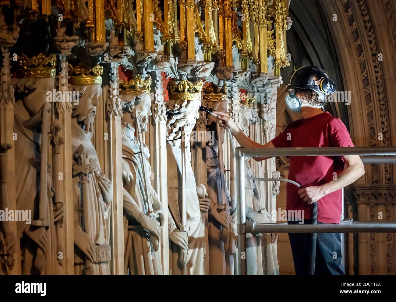 Pulpitum screen hi-res stock photography and images - Alamy