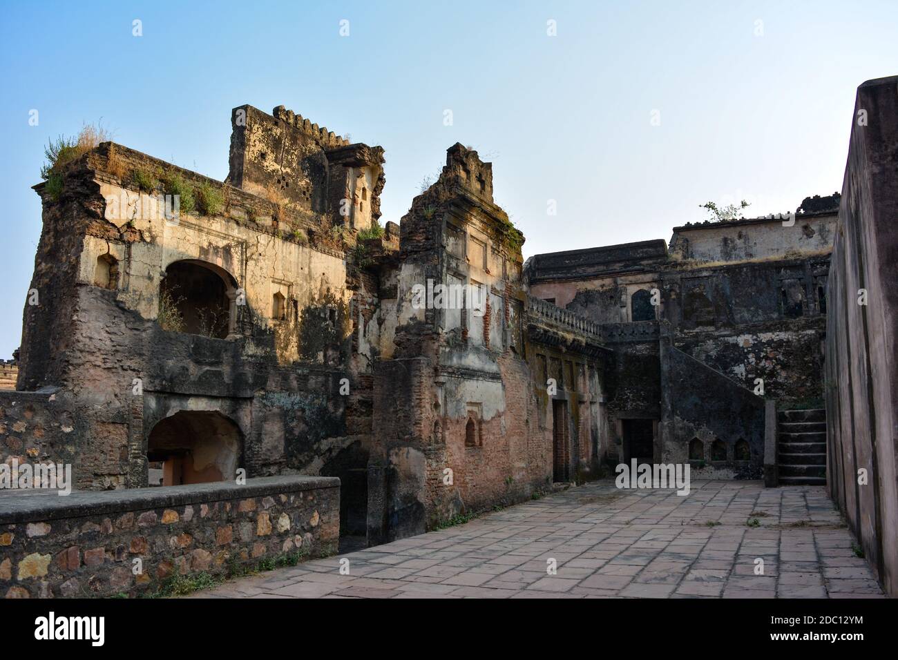 Tikamgarh fort hi-res stock photography and images - Alamy