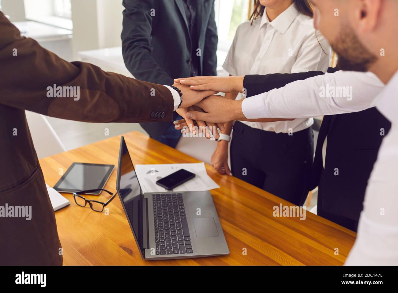 Partnership with each other hi-res stock photography and images - Alamy