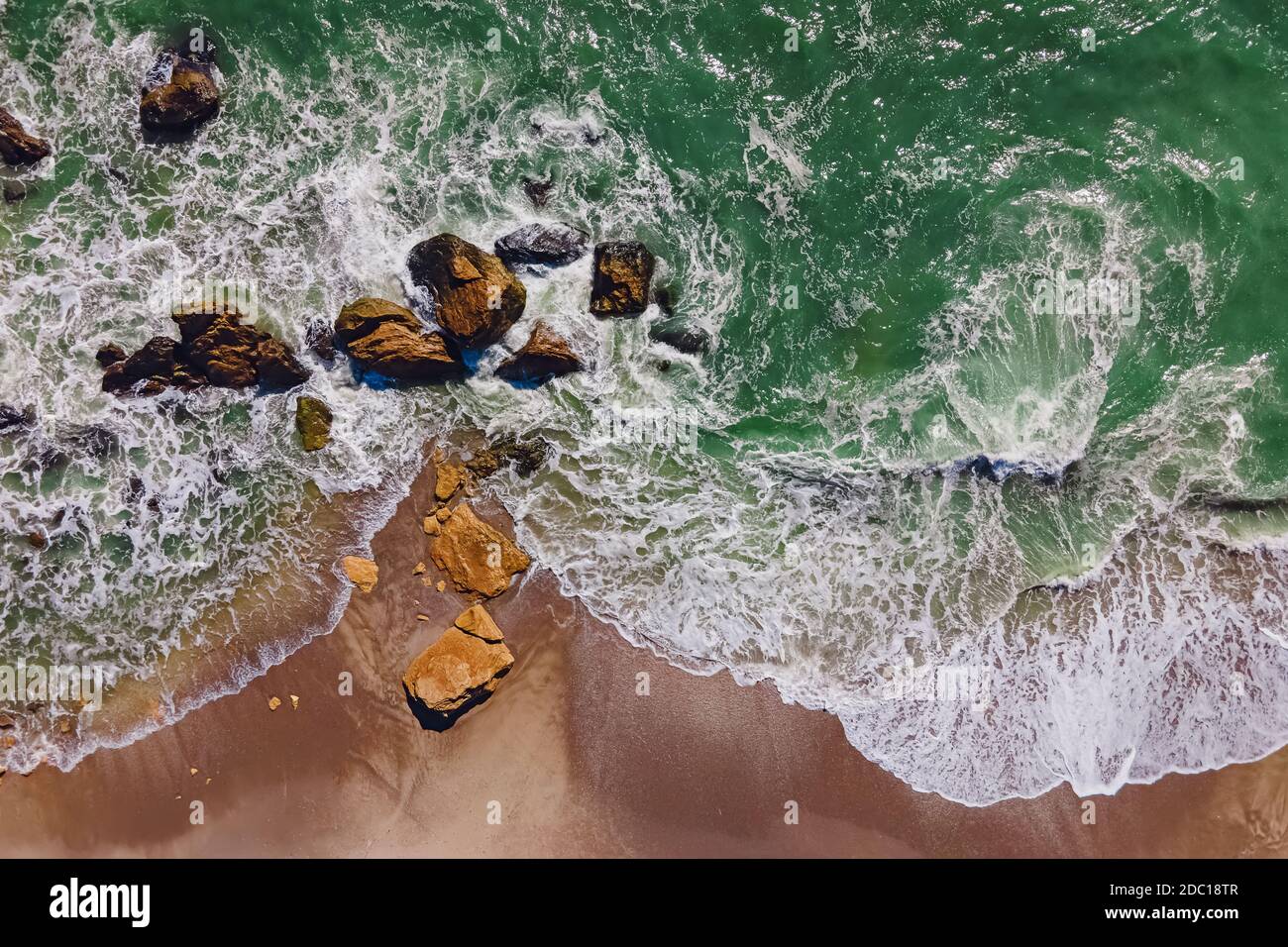 Aerial top view ocean blue hi-res stock photography and images - Alamy