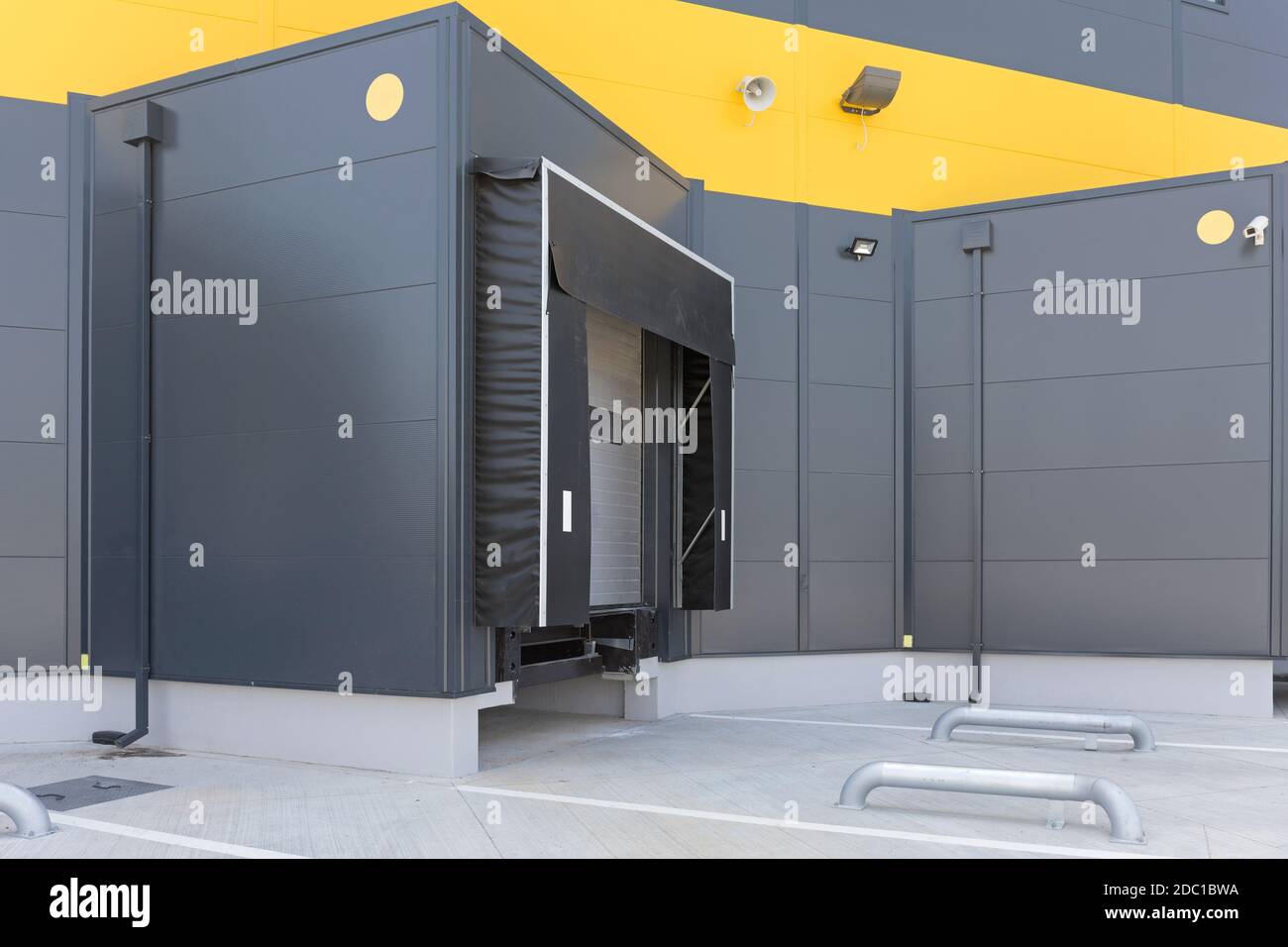 Loading Bay Cargo Door at Distribution Warehouse Stock Photo - Alamy