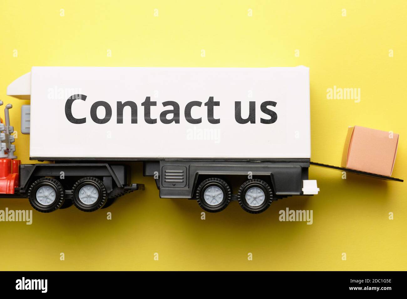 Us courier hi-res stock photography and images - Alamy