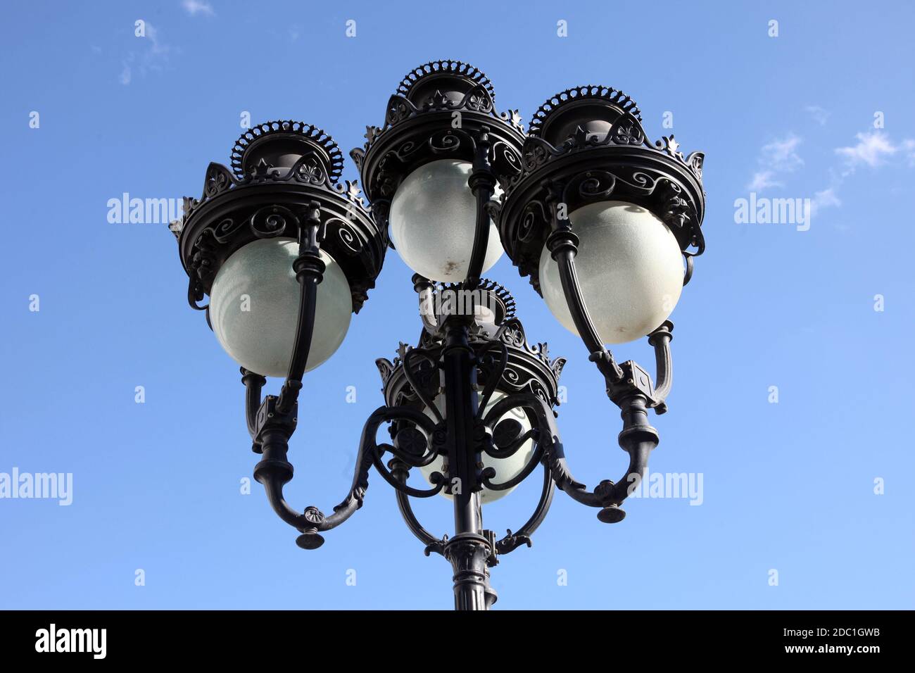 Iron lampost hi-res stock photography and images - Alamy